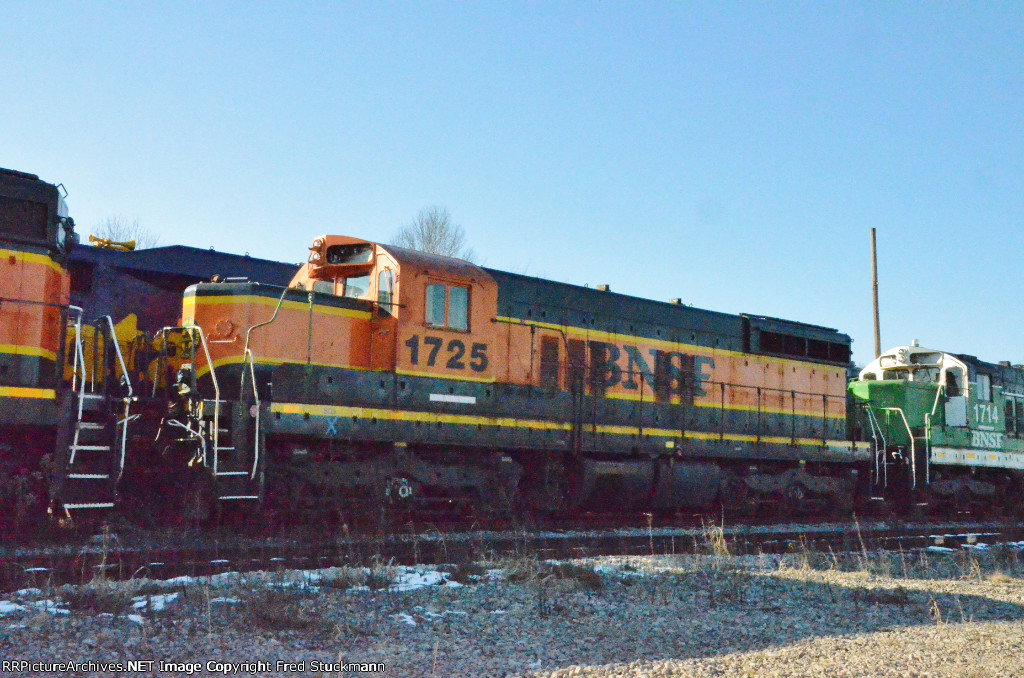 BNSF 1725